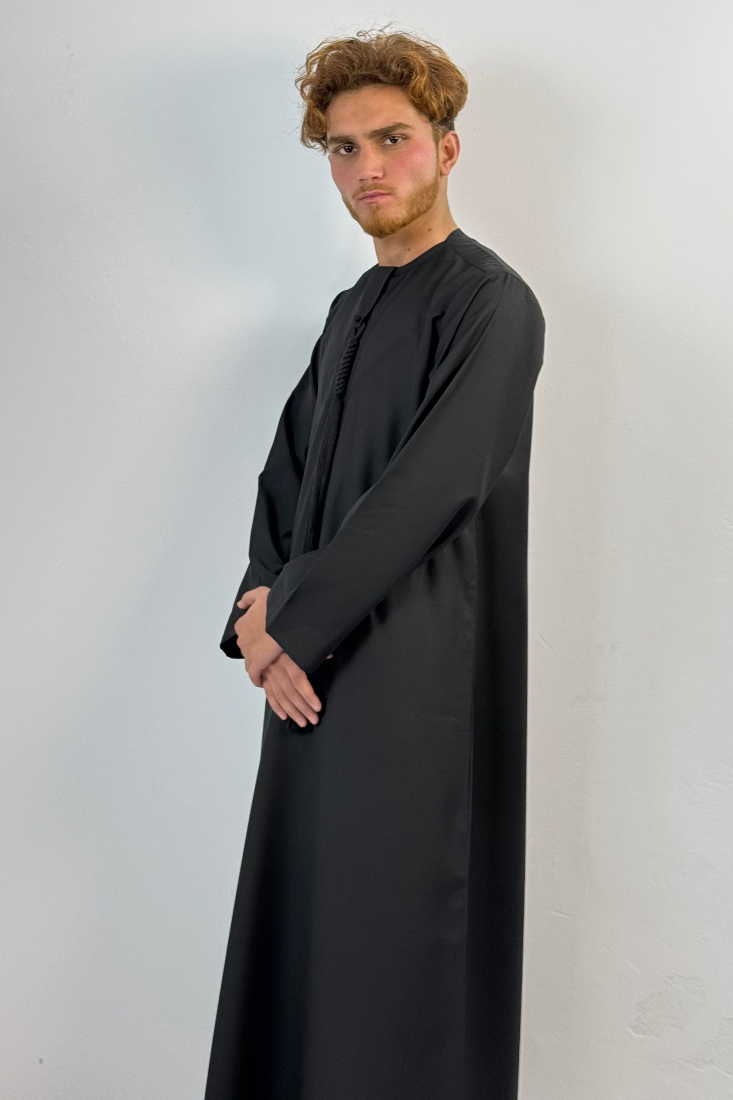 Shop Premium Men's Thobes | Affordable & Fast Delivery | Halal Threads